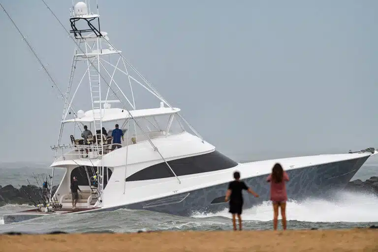 Catch 23 Boat- Inside Michael Jordans 80ft Sportfishing Yacht